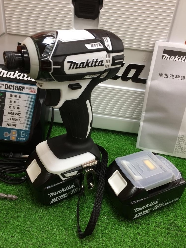 マキタ 充電式インパクトドライバ TD149DRFXW バッテリ2個 18V 3.0Aの中古 未使用品 《東京・八王子》中古工具販売の専門店│ ツールオフ八王子店｜中古工具販売のツールオフ