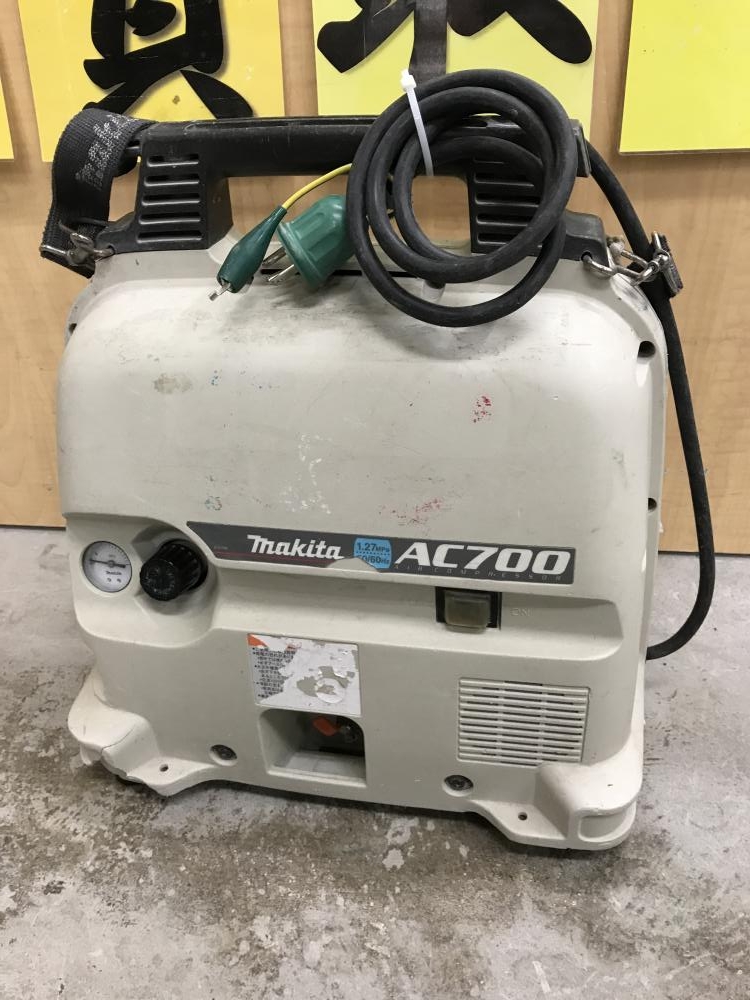 マキタ 常圧コンプレッサー AC700の中古 中古B使用感あり 《神奈川・川崎》中古工具販売の専門店│ ツールオフ神奈川・川崎店｜中古工具販売のツールオフ