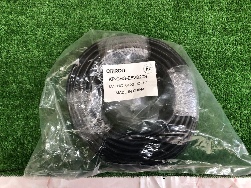 オムロン ケーブル KP-CHG-E8VB20Sの中古 未使用品 《千葉・柏》中古工具販売の専門店│ ツールオフ柏店｜中古工具販売のツールオフ